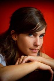 Laura Verlinden Movie Trailers List | Movie-List.com