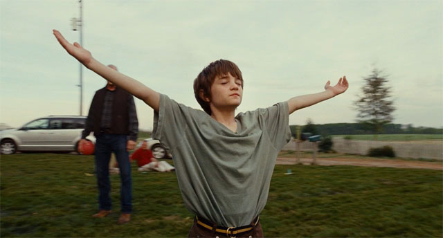 The Odd Life of Timothy Green (2012) Movie Trailer | Movie-List.com